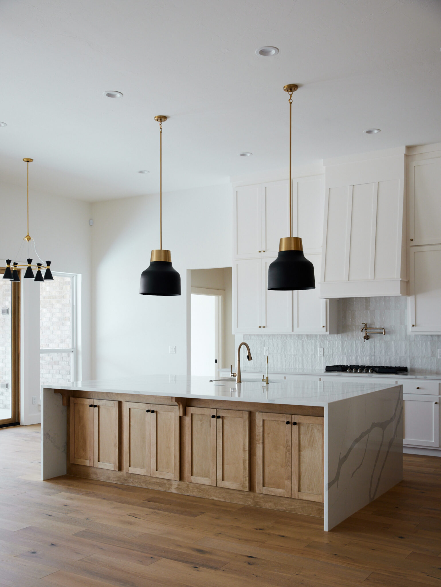Kitchens - Landmark Fine Homes