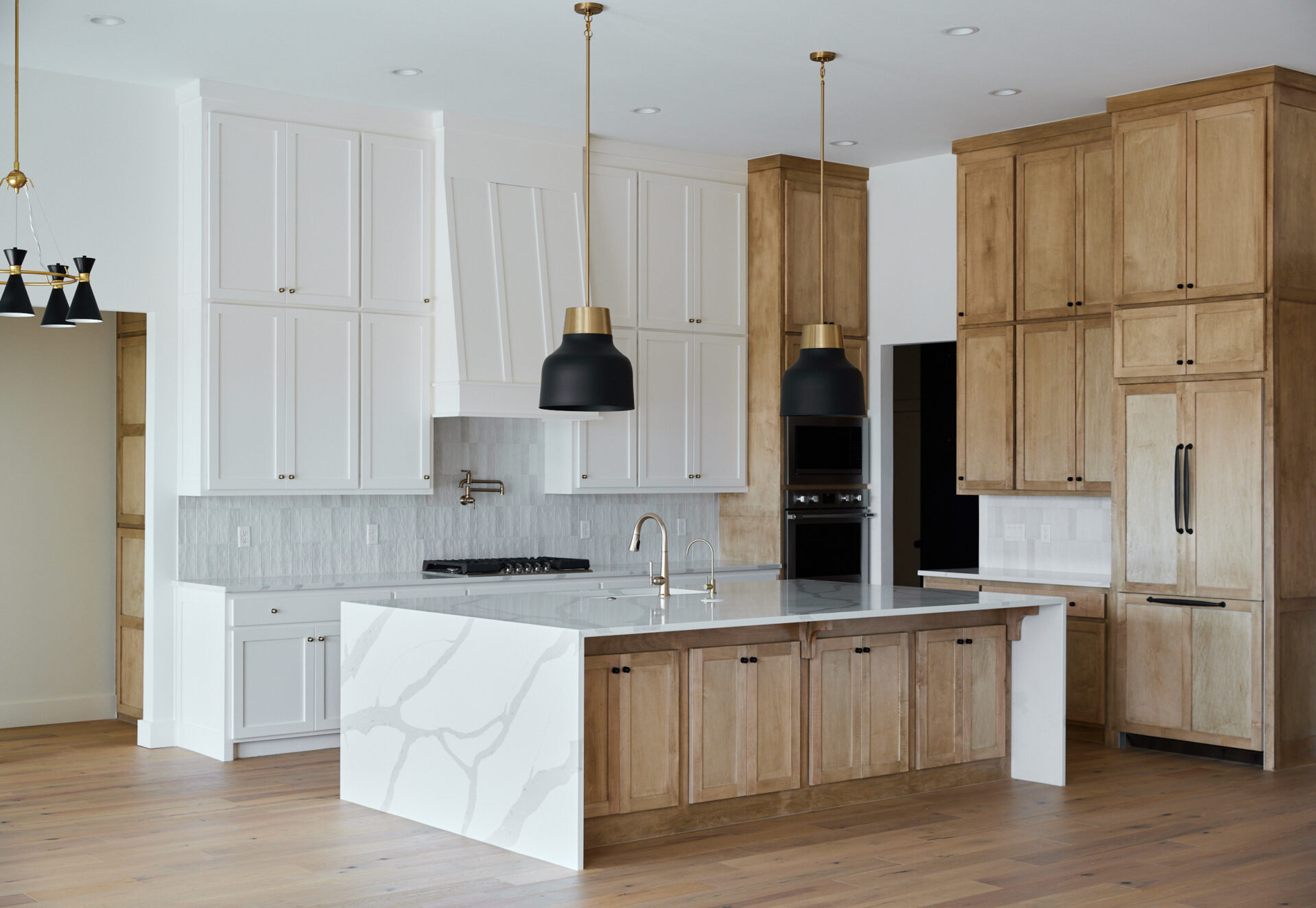 Kitchens - Landmark Fine Homes